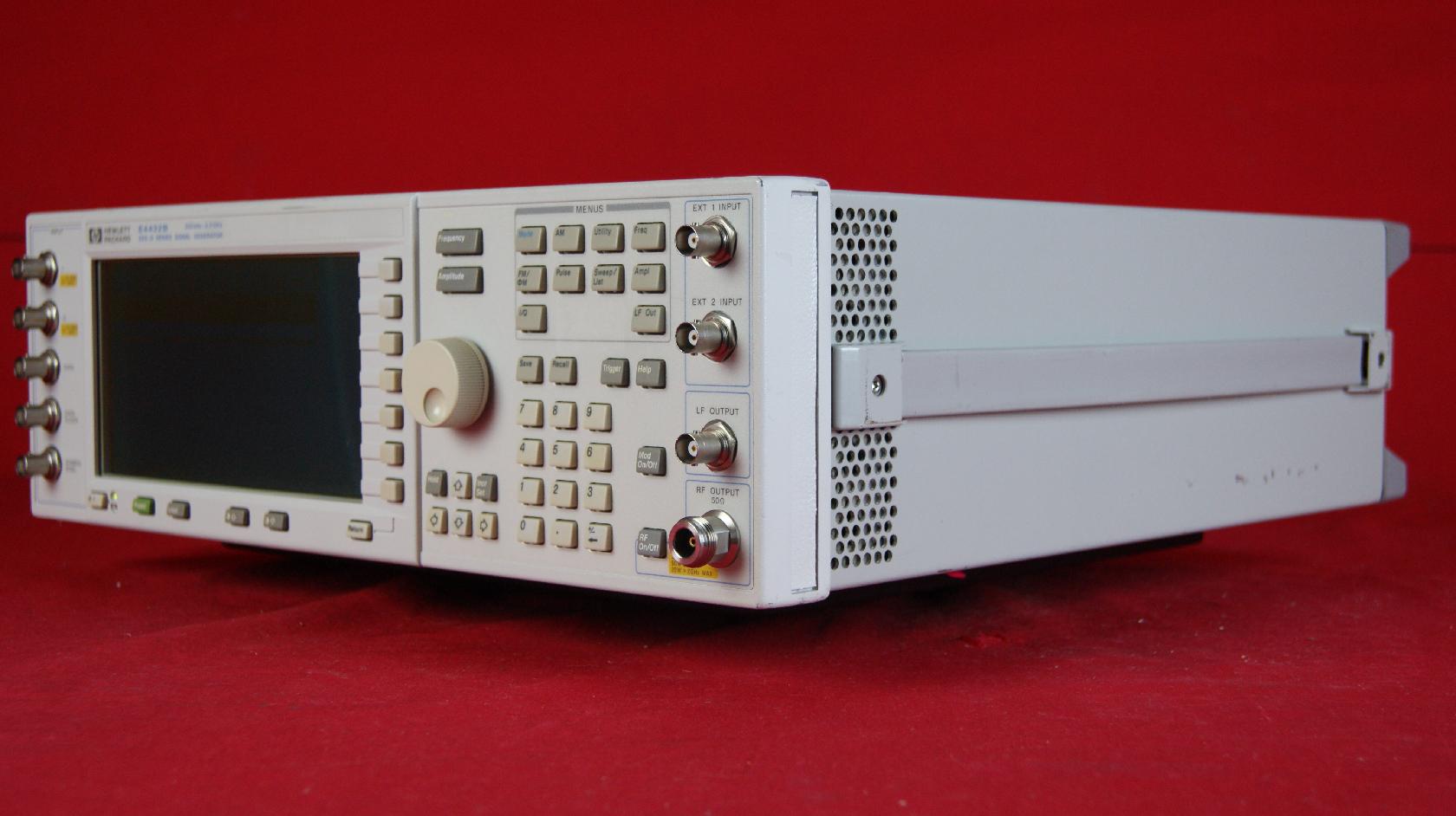 Купить Генераторы сигналов HP/Agilent/Keysight Agilent/Keysight e4432b ...